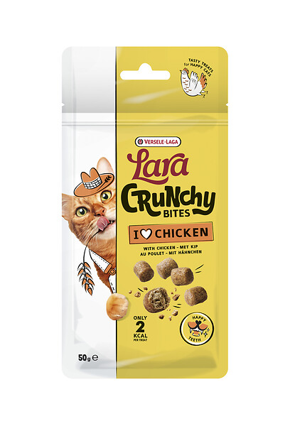 Lara Toothies with Chicken Happy Teeth Treats 50g | Bricomarché