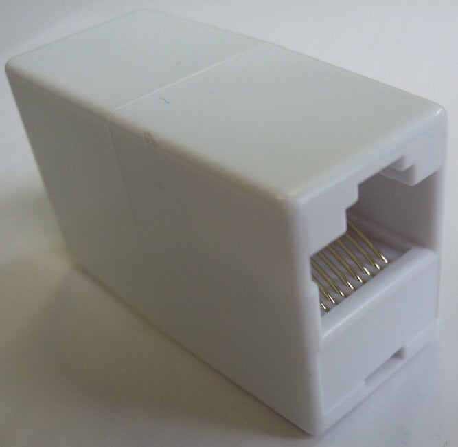 Raccord RJ45 fem.-fem. droit | Bricomarché